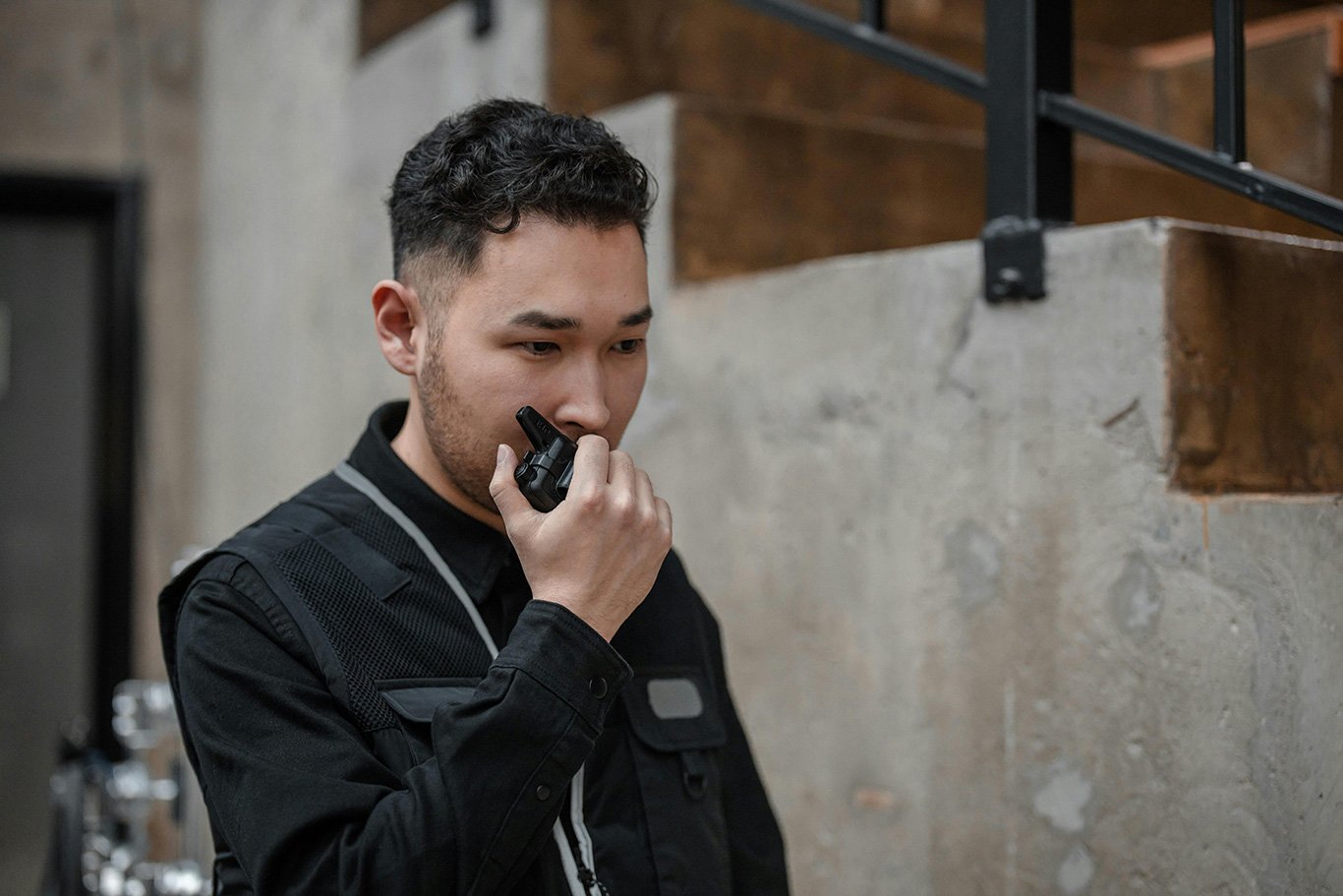The Role of Security Guards in Modern Business Security - High Risk ...
